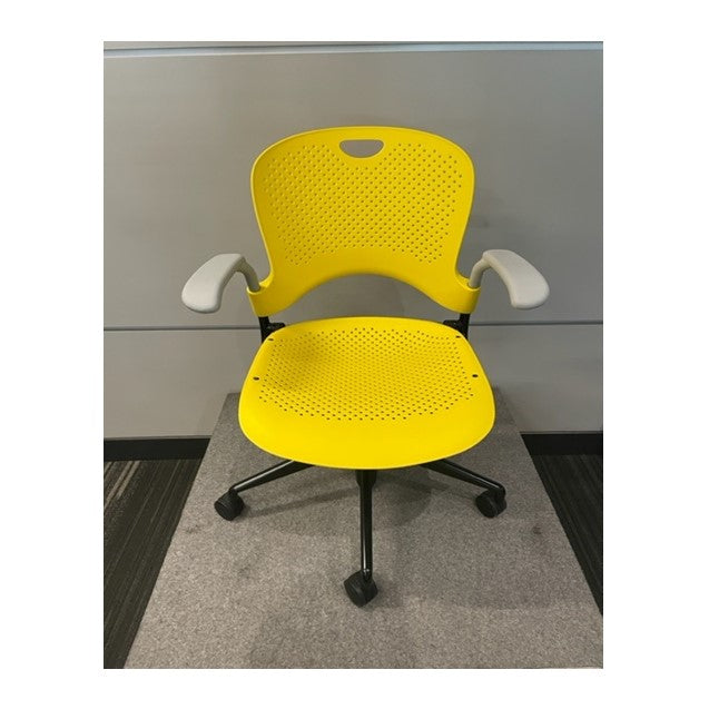 Herman Miller Caper Chairs - Black & Yellow – G|M Business Interiors